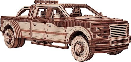 Wooden machines model kits that move with mechanic parts.